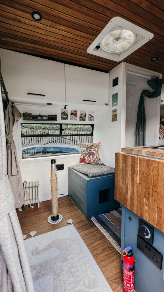 Van Life Comfort and Independence: A Deep Dive into the Ford Transit ...