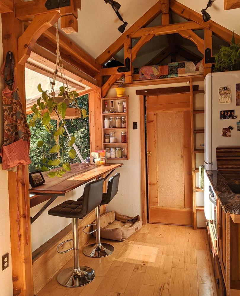 Fabulous Timber Framed construction 20K Tiny House, TIMELAPSE.