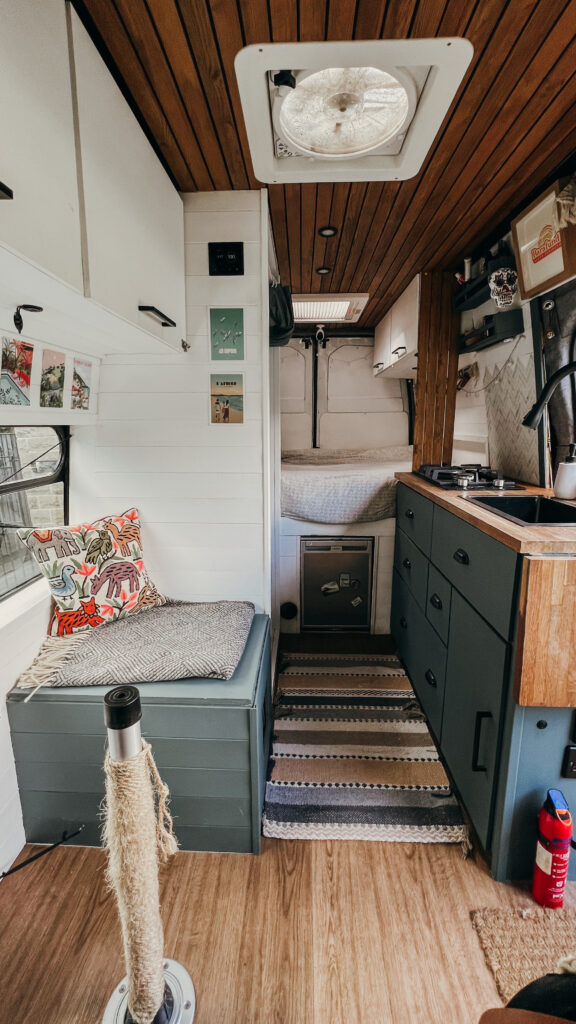 Van Life Comfort and Independence: A Deep Dive into the Ford Transit ...