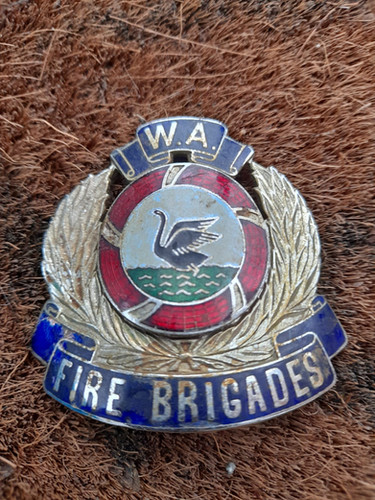 Australian Western Australia Fire Brigades Cap Badge | jsf-collectables