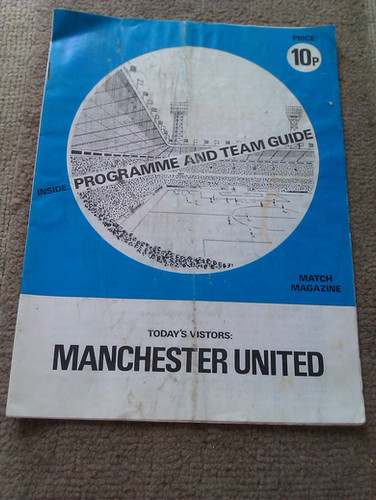 Manchester United Programme and Team Guide | jsf-collectables