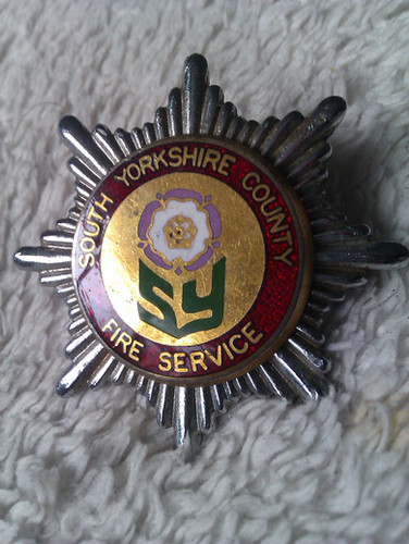 South Yorkshire Fire Service 1974 to 93 Cap Badge | jsf-collectables