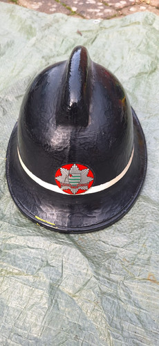 Wiltshire Fire Brigade 1982 Leading Firefighters Helmet | jsf-collectables