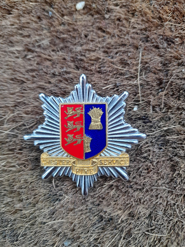 Chester Fire Service 1948 To 1974 Mint Cap Badge | jsf-collectables