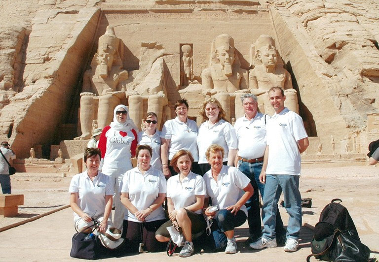 6 Reasons To Travel In a Group