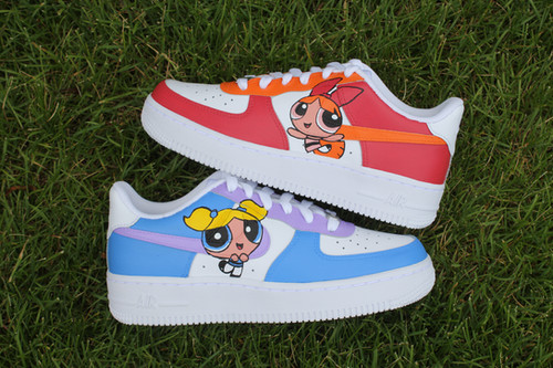"Puff Girls" | Kicks Of Chicago