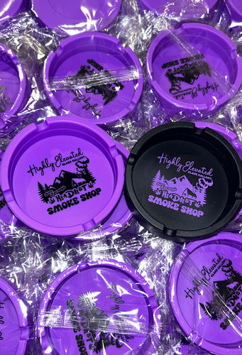 Highly Elevated Silicone Ash Tray | Highly Elevated