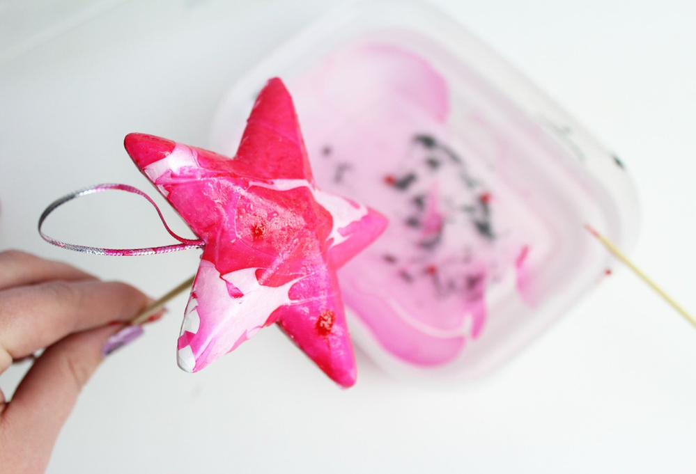 DIY MARBLED POLYSTYRENE STAR DECORATIONS