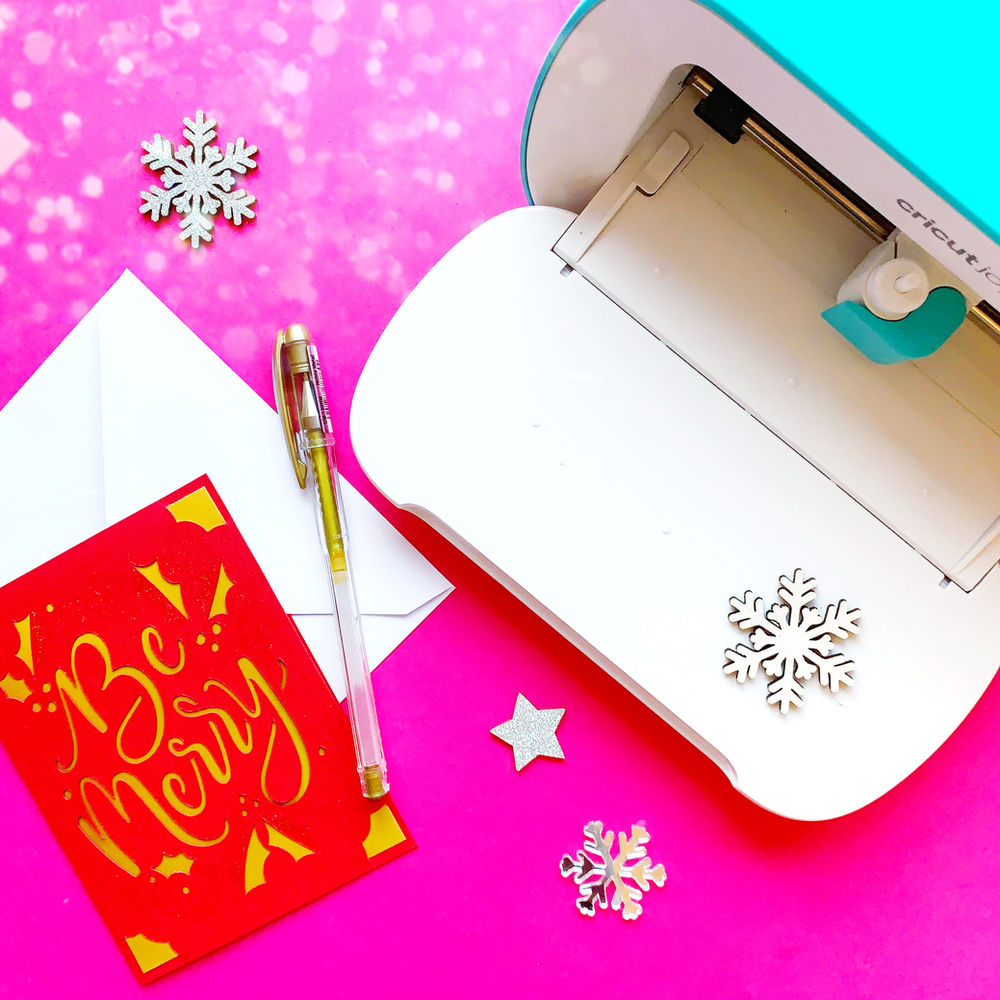 MAKE YOUR OWN CRICUT JOY CHRISTMAS CARD make-your-own-cricut-joy-christmas-card