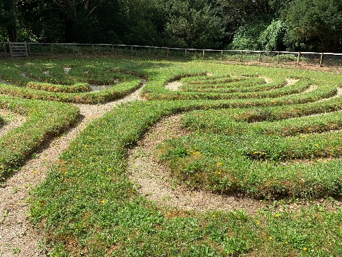 The Breamore Mizmaze and Giant's Grave Walk