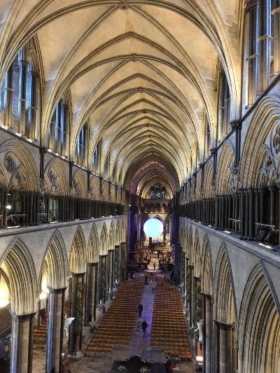 SALISBURY CATHEDRAL: THE DEFINITIVE GUIDE TO VISITING
