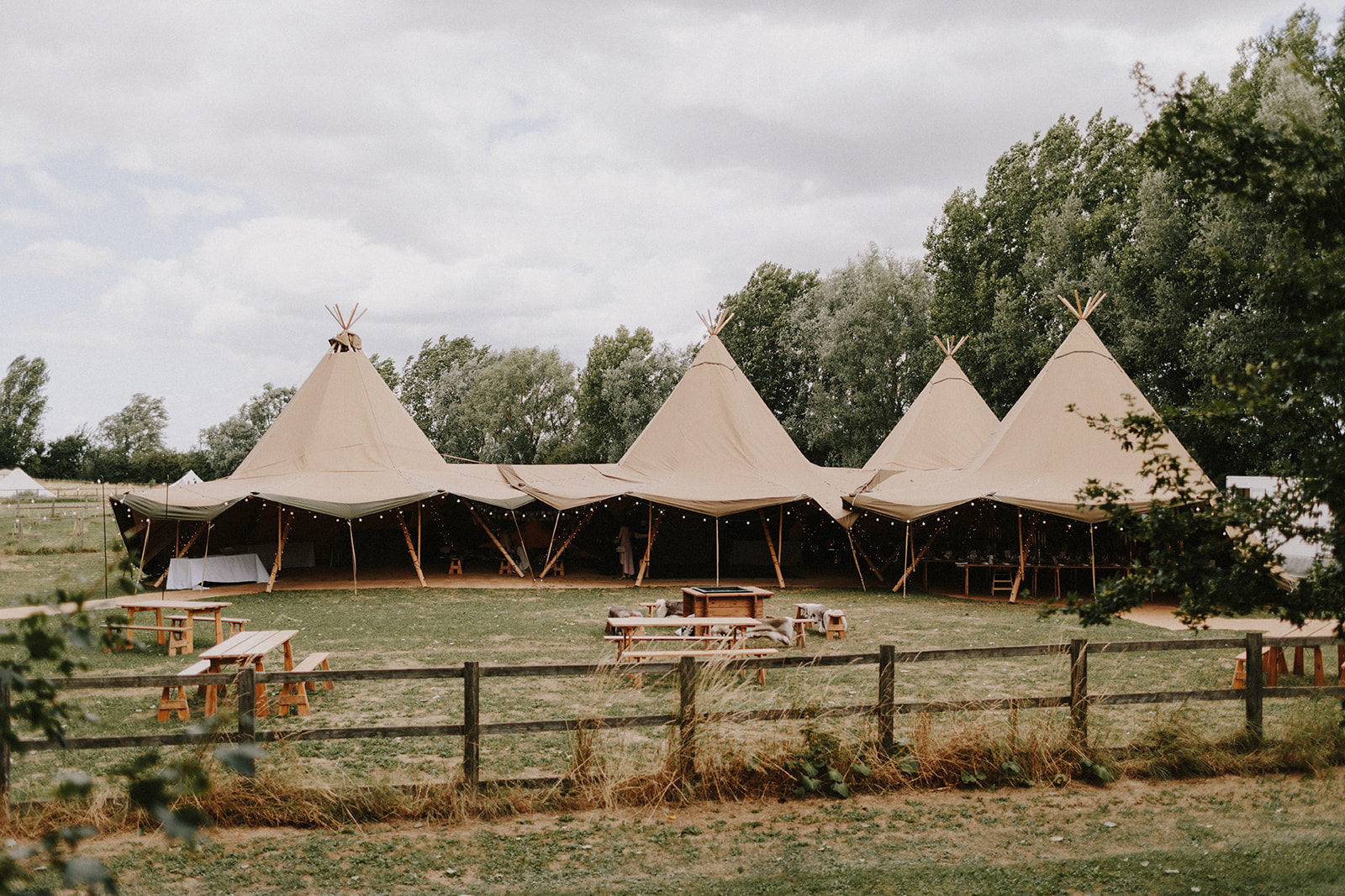 Tipi Farm Wedding | Horsley Hale Farm