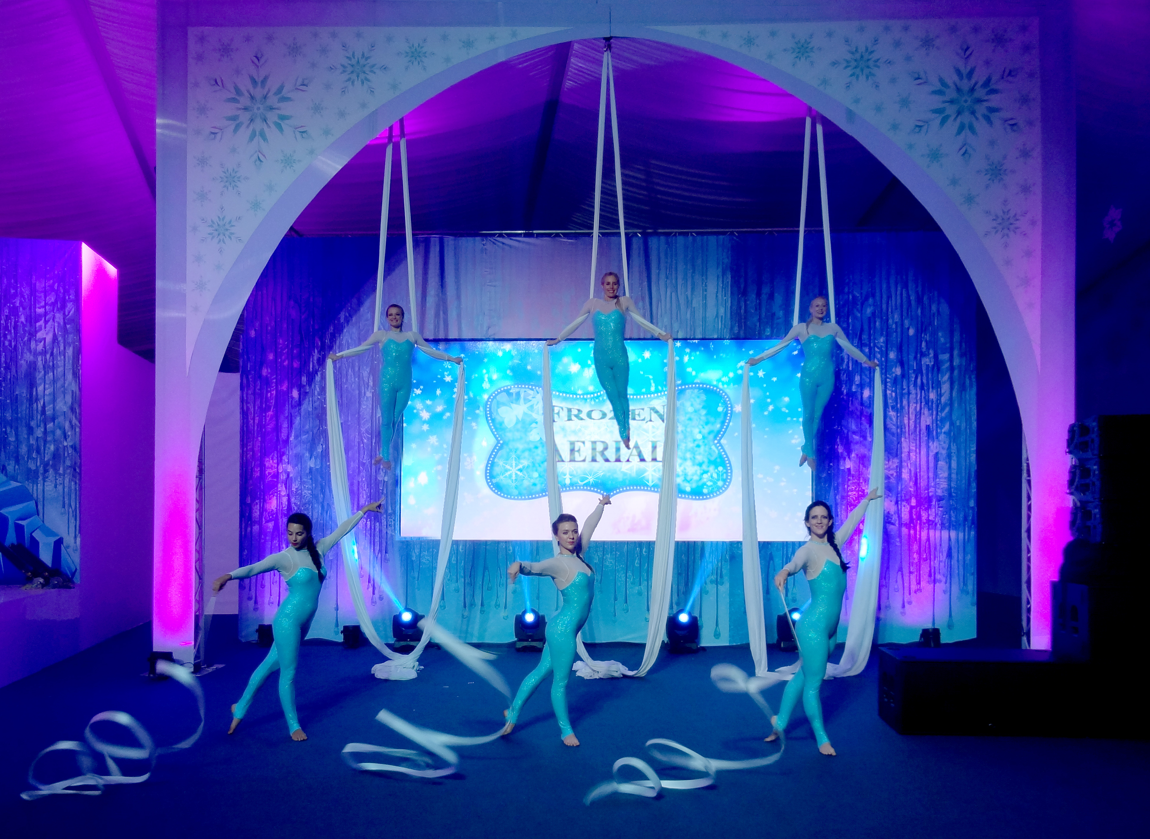 Incredible aerial silks performances