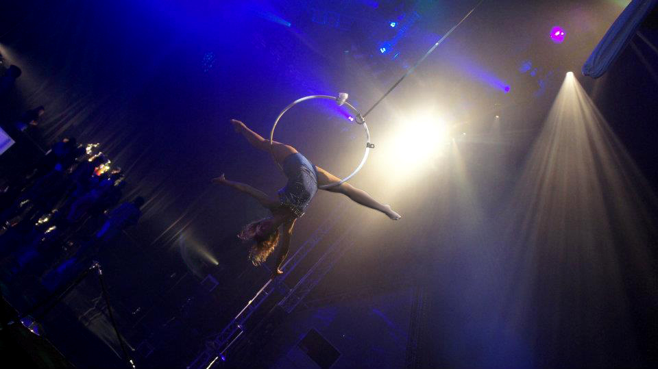 www.thedreamperformance.com/aerialhoop