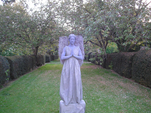 Human Statues | The Dream Performance