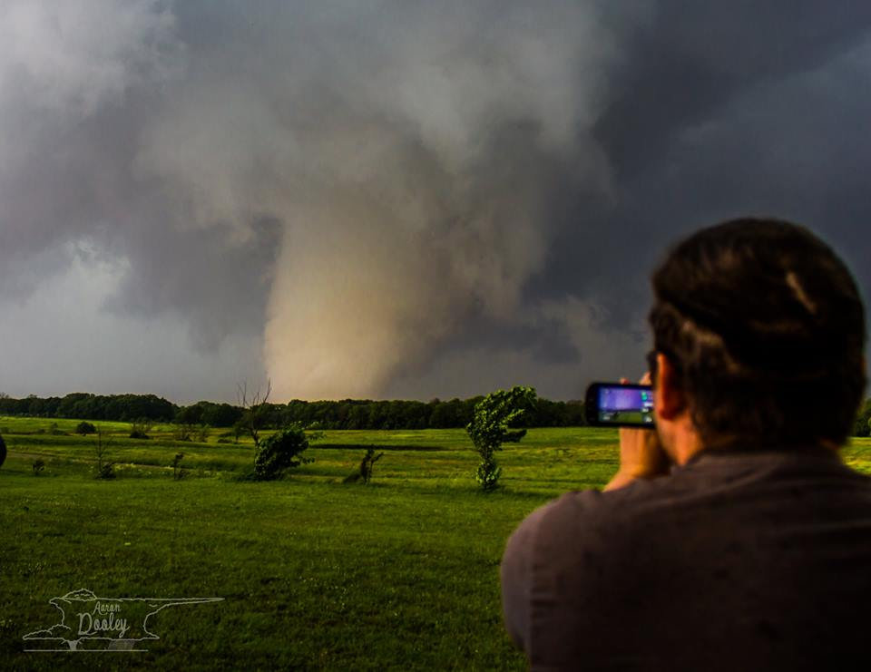 The Best Time to Go On a Storm Chasing Tour