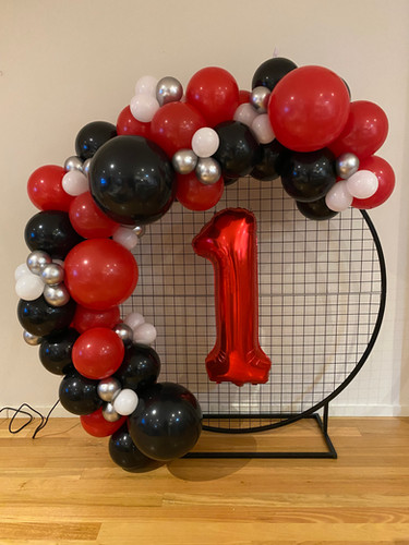 Half Hoop Garland with foil number | Waurn Ponds ILTS