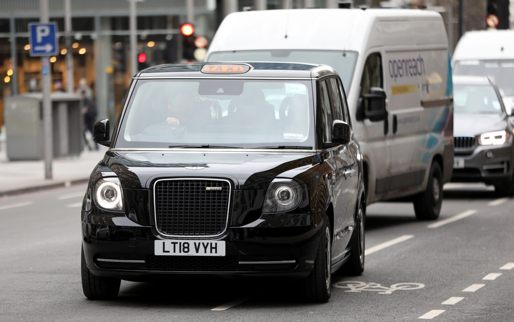 UK FIRST: Government announce electric taxi wireless charging tech trial