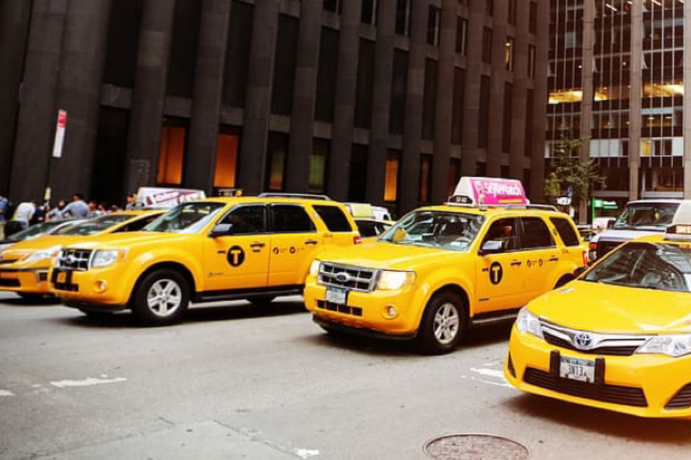 Curb taxi app begins landmark upfront pricing for U.S. licensed taxis