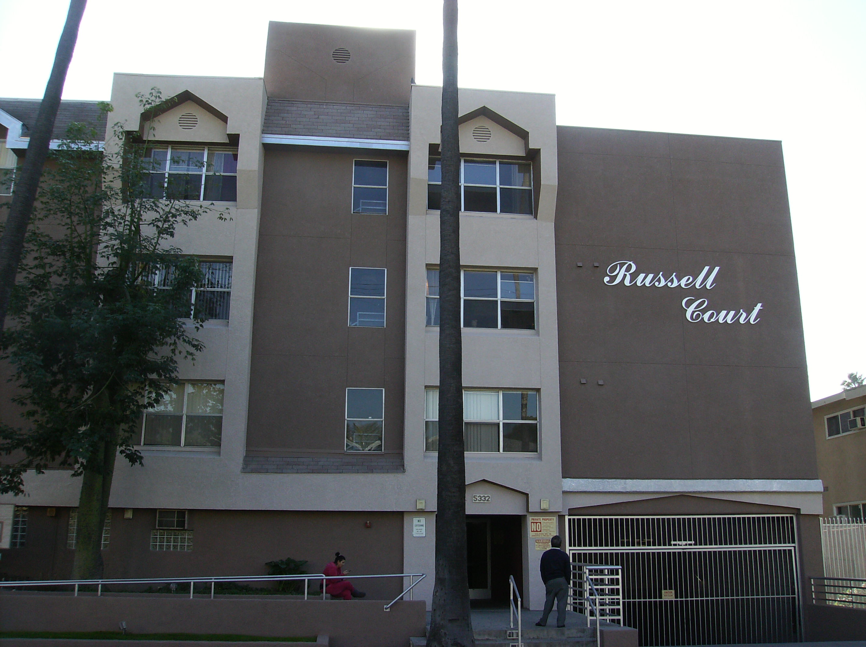Hollywood Apartments | Russell Court Apartments | United States