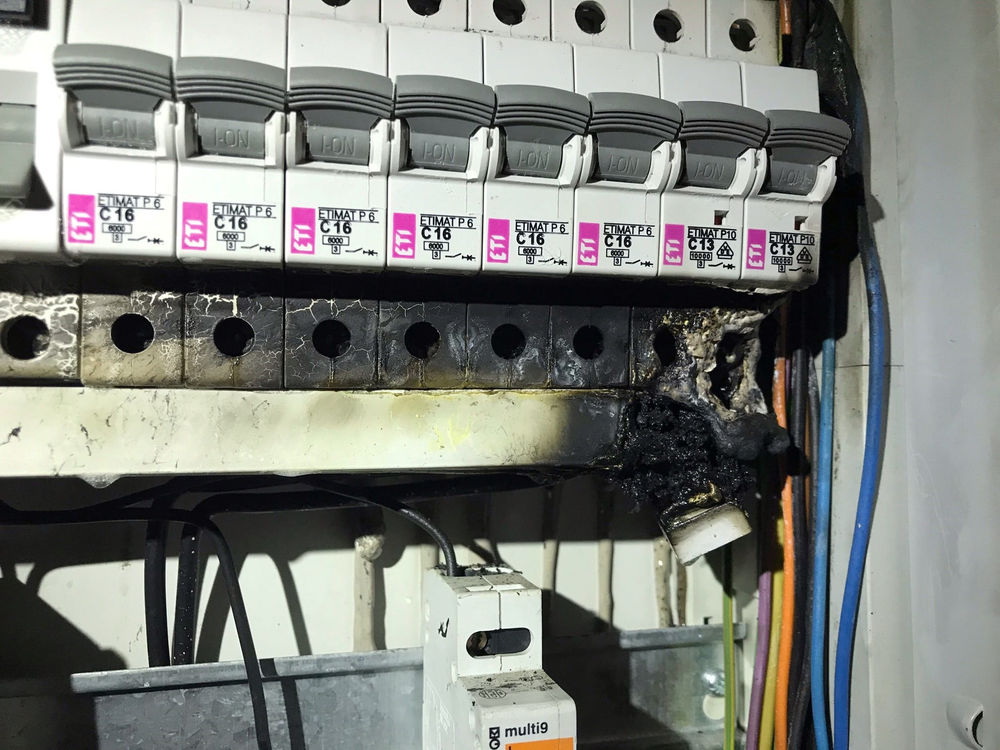 Brand Elektroverteiler