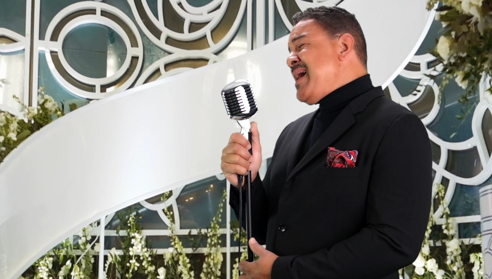 Home | Darryl Walker Sings!