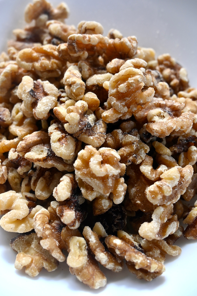 Guide to Making the Easiest Candied Walnuts - Highkeitasty