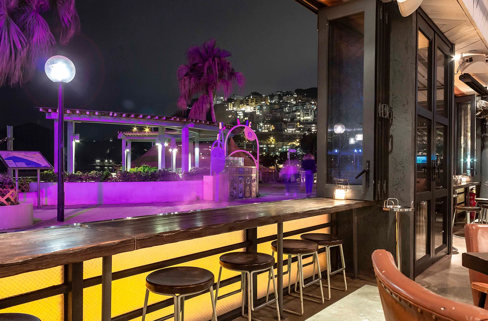 Beachside Barbecue Cuisine at Repulse Bay’s Limewood