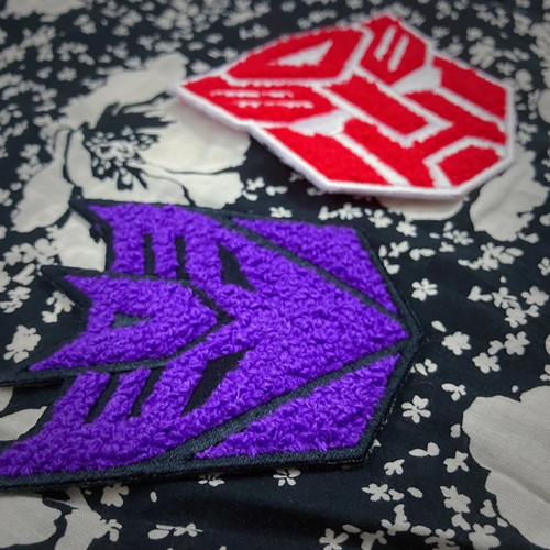 ⋆ TRANSFORMERS ⋆ Decepticon & Autobot Fuzzy Patches | Snackbasket