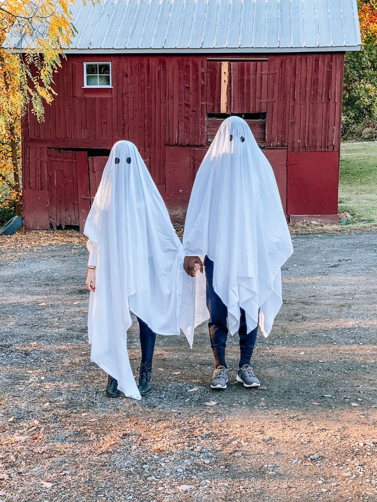 Easy Halloween Costumes ANYONE Can Pull Off