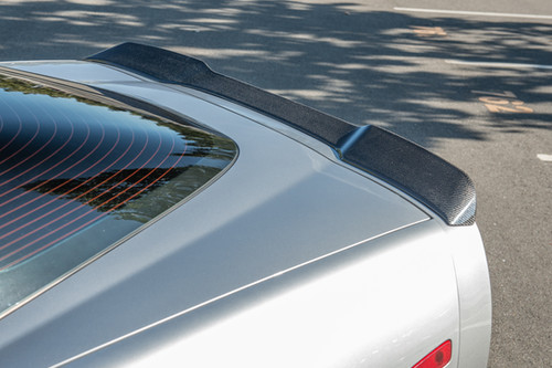 C6ZR1MID - REAR SPOILER - Weaved carbon fiber | Veloz Designs