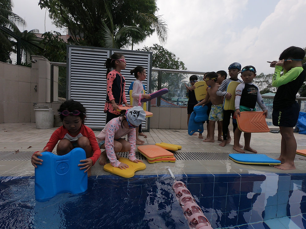 How to Teach Swim Floating to Children With Autism