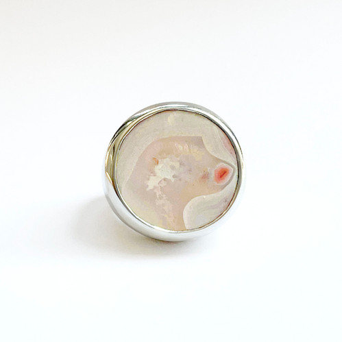 Round Primary Ring with Dog Portrait | Victoria Mason
