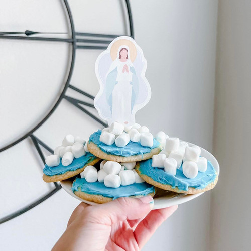 Assumption of Mary Treat Toppers | HisGirlSunday