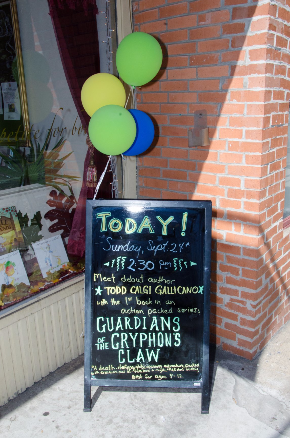 Mythical Wildlife | Guardians of the Gryphon's Claw | Photo Gallery