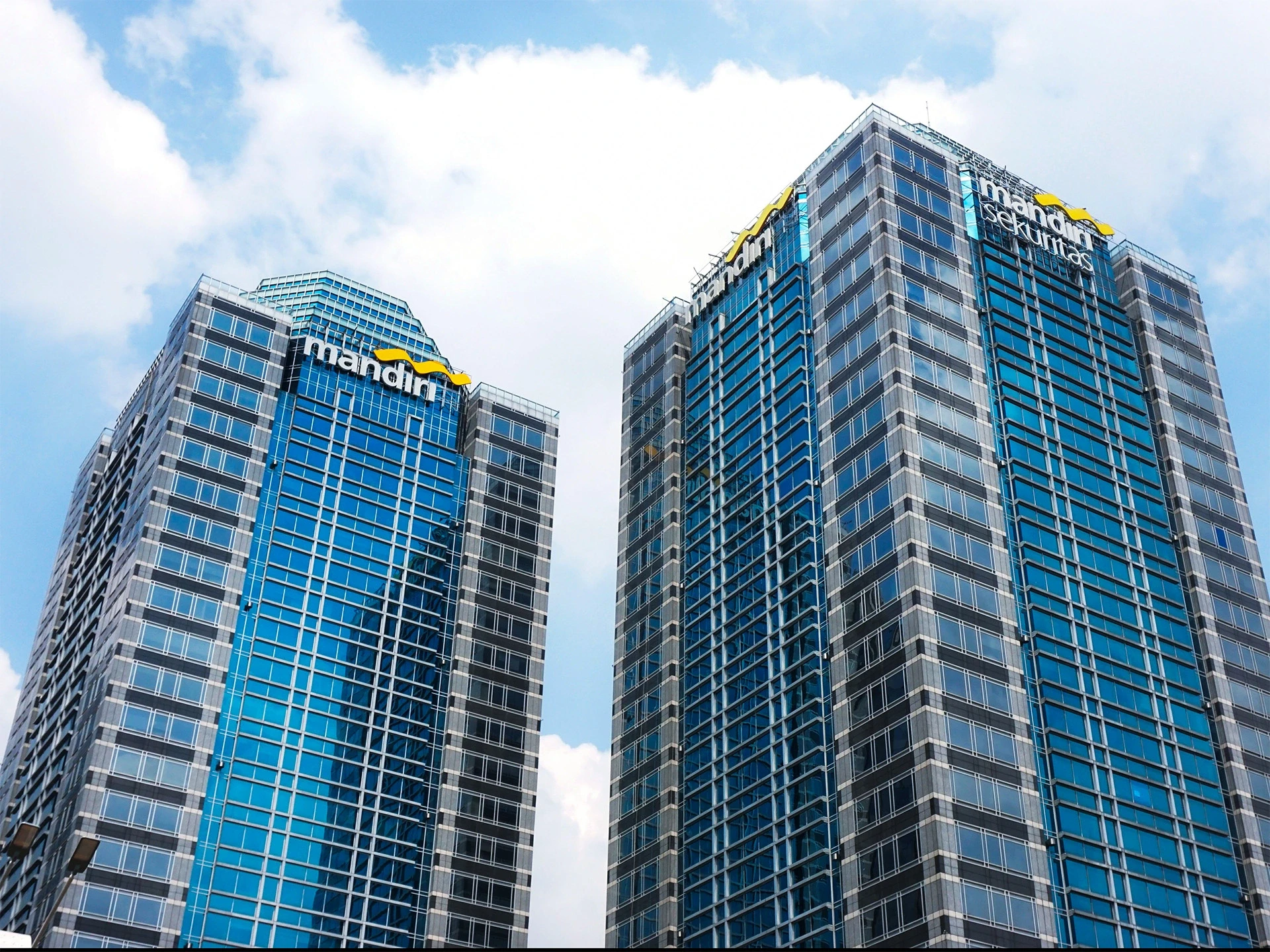 Saham BMRI (Bank Mandiri): Harga Saham BMRI, Profil & Analisis
