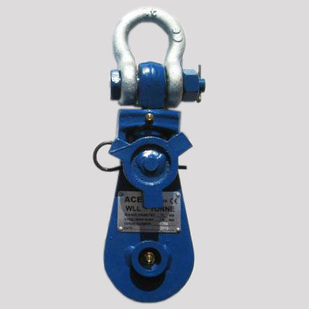 Lightweight Snatch Block Complete With Swivel Shackle | AP Lifting Gear