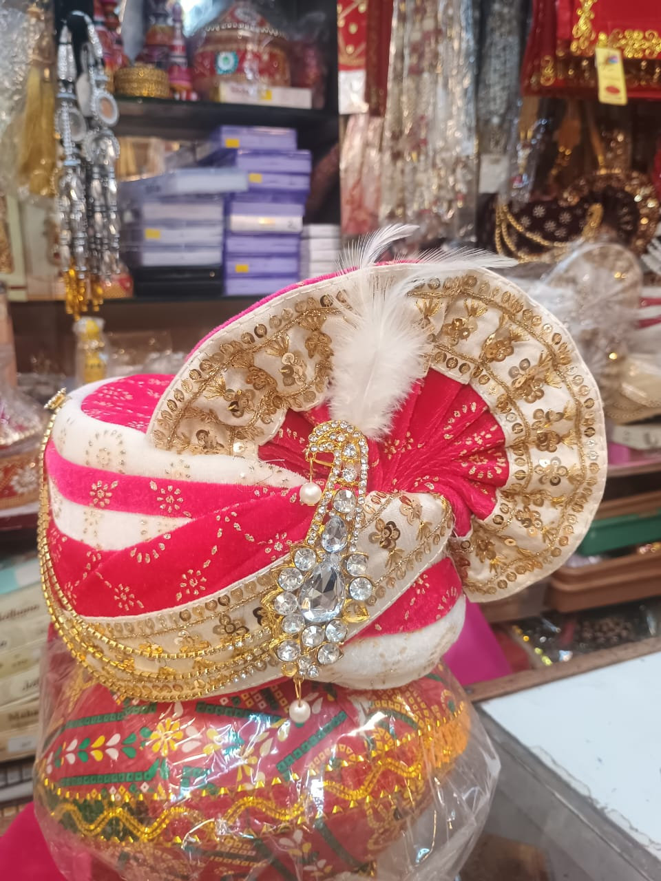 wedding-safa-traditional-elegance-for-the-modern-groom-step-into-roya-7