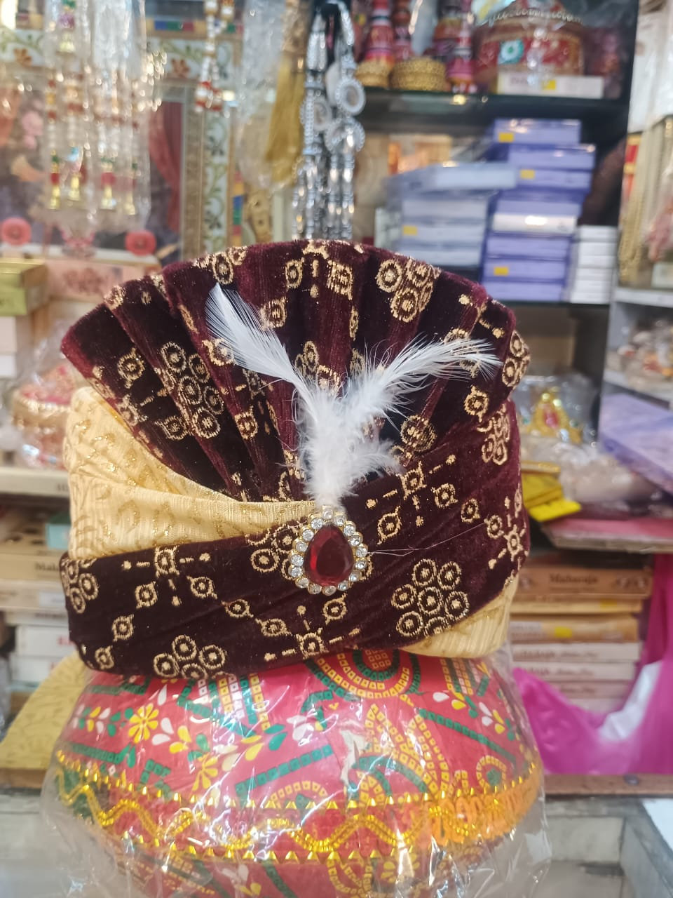 wedding-safa-traditional-elegance-for-the-modern-groom-step-into-roya-2