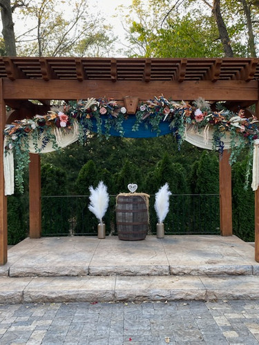 Arch Floral Spray | A Perfect Setting