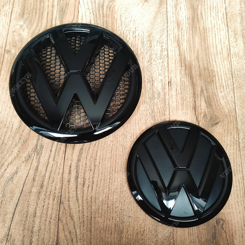 VW T5.1 GLOSS BLACK FRONT AND REAR BADGE | The VDUB Monkeys
