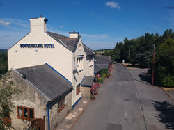 Home | Bowes Incline Hotel