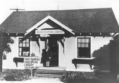 1st library behind City Hall ca 1925 | Stumptown Historical