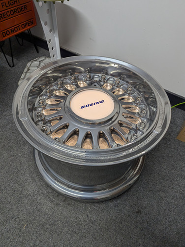 Boeing 747 chrome powdercoat wheel table | stu-artaviation