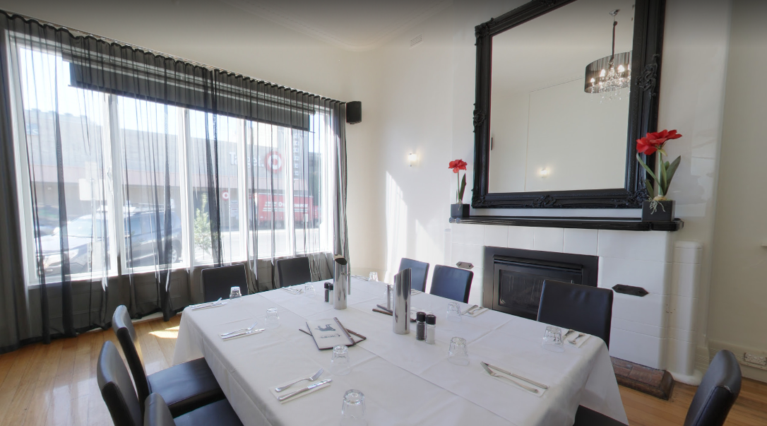 The Long Room | Ballarat | Oscars Hotel & Cafe Bar