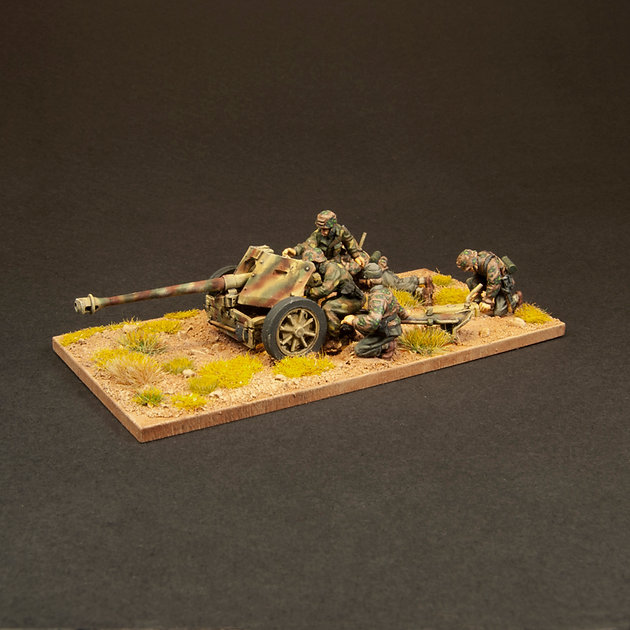 NEW RELEASE: Waffen SS "Command", "PAK40" & "Sniper/spotter" figures