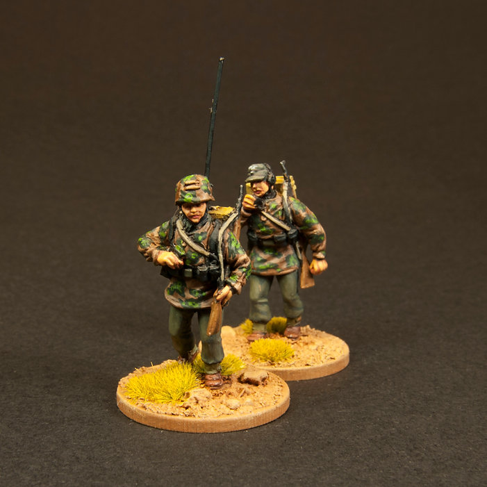 NEW RELEASE: Waffen SS "Command", "PAK40" & "Sniper/spotter" figures