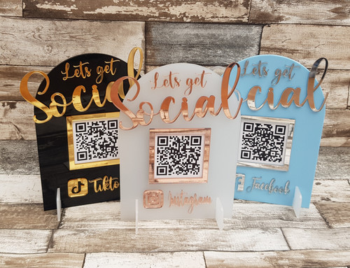 Social media Qr code desk sign | laserxdesigns