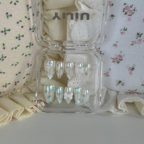 YIJIU x Baggy Special Edition Nail Set | Baggy London