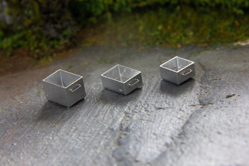 OO Gauge / HO Scale Metal Boxes x9 | Railscale 33d